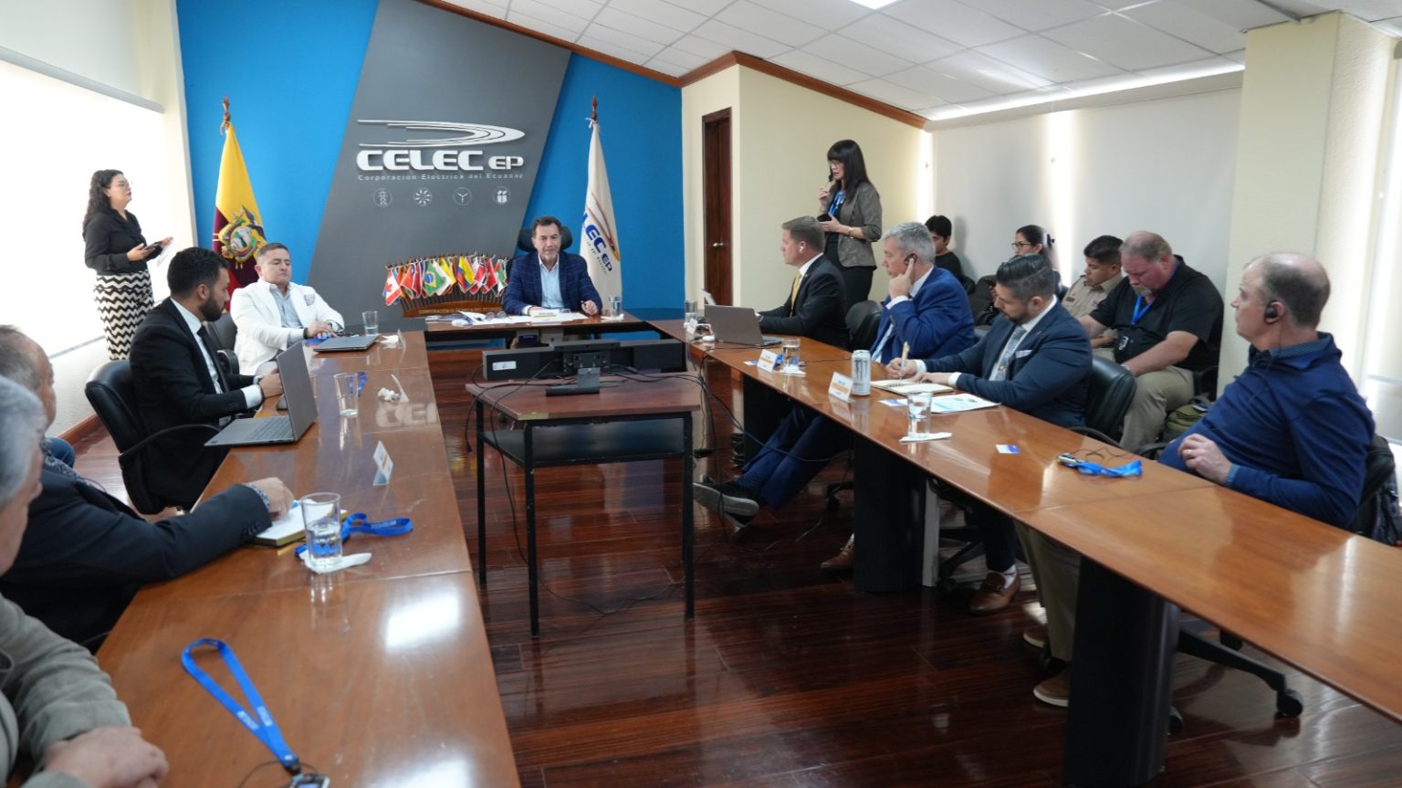 Autoridades de la CELEC EP y del Cuerpo de Ingenieros del Ejército de ...